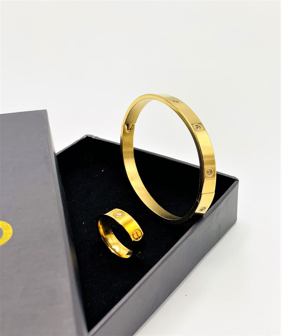 Bundle of Carrie Titanium Ring + Thea Solitaire Bangle – Nuro